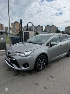 Pelēks Toyota Avensis 2018 Kauņa, ar dzinēja tilpumu 1.80 L un nobraukumu 60 tūkst. km par 14000 €, foto 4 vietnē AUTOMOTO.COM.LV