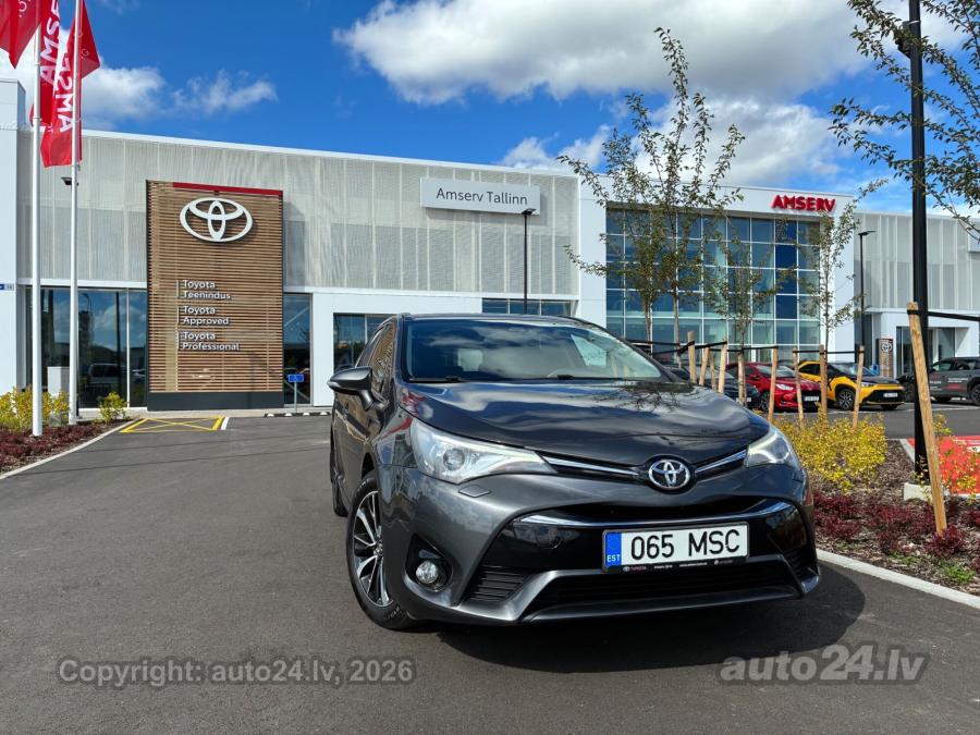 Pelēks Toyota Avensis 2018 Tallina, ar dzinēja tilpumu 1.80 L un nobraukumu 155 tūkst. km par 13490 €, foto 4 vietnē AUTOMOTO.COM.LV