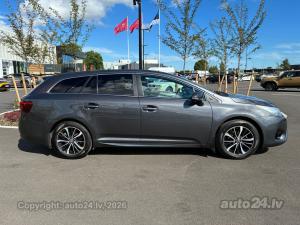 Pelēks Toyota Avensis 2018 Tallina, ar dzinēja tilpumu 1.80 L un nobraukumu 155 tūkst. km par 13490 €, foto 7 vietnē AUTOMOTO.COM.LV