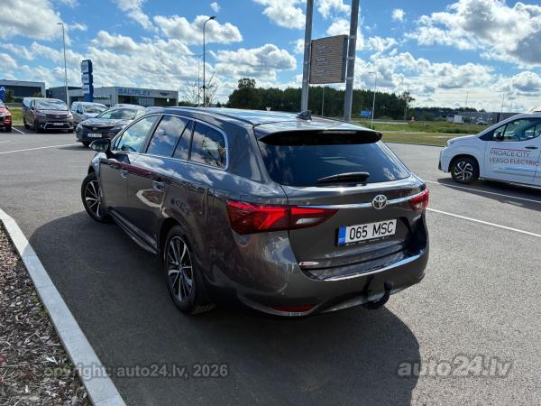 Серый Тойота Авенсис 2018 в Таллин, объемом двигателя 1.80 л и пробегом 155 тыс. км за 13490 €, фото 7 на AUTOMOTO.COM.LV