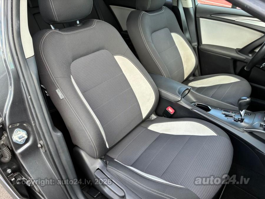 Pelēks Toyota Avensis 2018 Tallina, ar dzinēja tilpumu 1.80 L un nobraukumu 155 tūkst. km par 13490 €, foto 11 vietnē AUTOMOTO.COM.LV