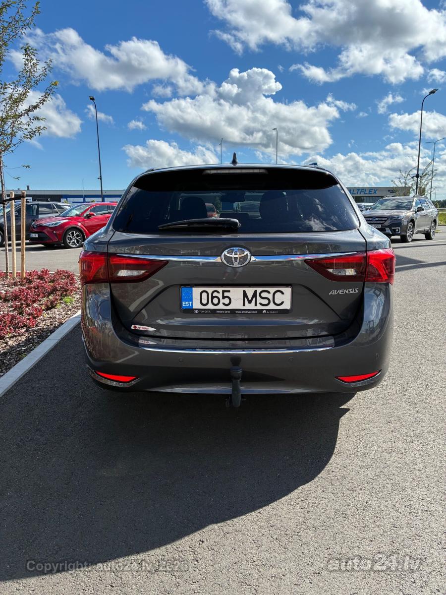Pelēks Toyota Avensis 2018 Tallina, ar dzinēja tilpumu 1.80 L un nobraukumu 155 tūkst. km par 13490 €, foto 15 vietnē AUTOMOTO.COM.LV