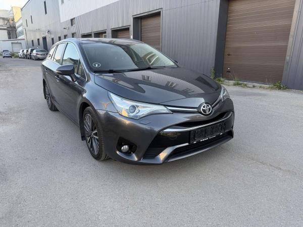 Pelēks Toyota Avensis 2018 Panevēža, ar dzinēja tilpumu 1.80 L un nobraukumu 248 tūkst. km par 10999 €, foto 1 vietnē AUTOMOTO.COM.LV