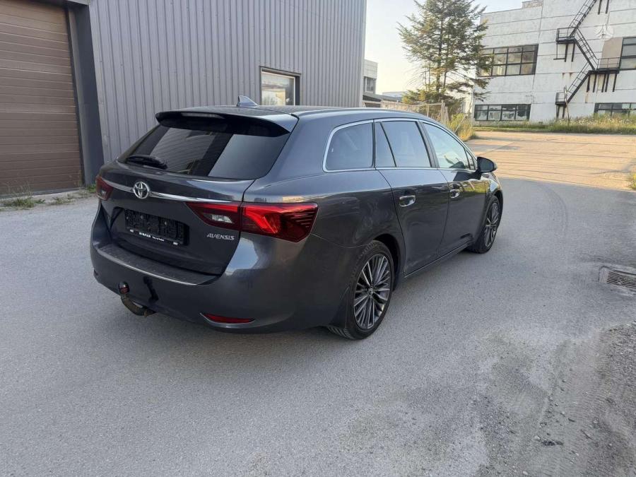 Серый Тойота Авенсис 2018 в Паневежис, объемом двигателя 1.80 л и пробегом 248 тыс. км за 10999 €, фото 6 на AUTOMOTO.COM.LV