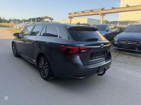 Pelēks Toyota Avensis 2018 Panevēža, ar dzinēja tilpumu 1.80 L un nobraukumu 248 tūkst. km par 10999 €, foto 6 vietnē AUTOMOTO.COM.LV