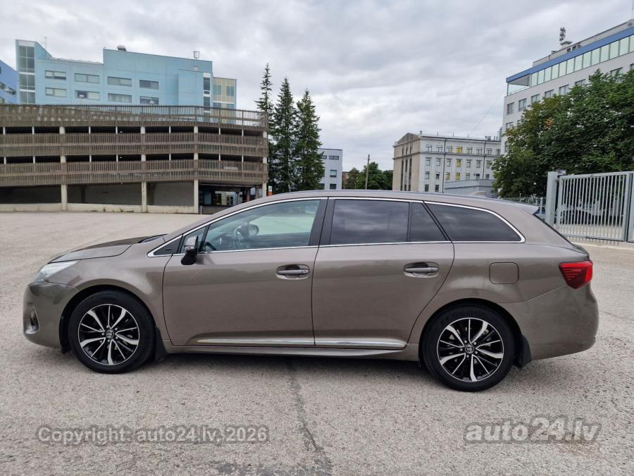 Серый Тойота Авенсис 2018 в Таллин, объемом двигателя 1.80 л и пробегом 146 тыс. км за 13900 €, фото 8 на AUTOMOTO.COM.LV