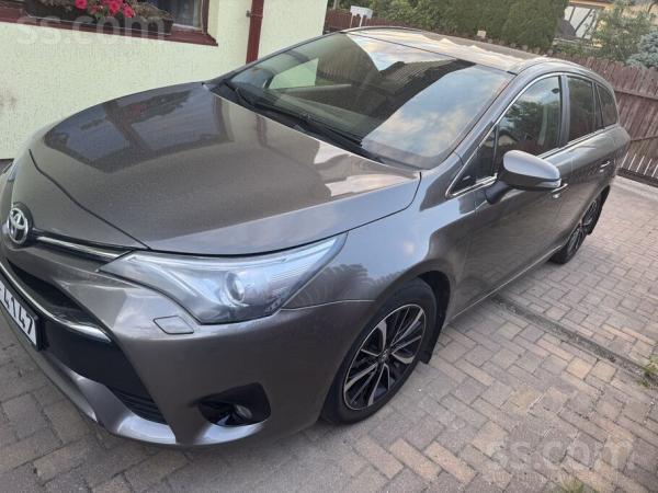 Серый Тойота Авенсис 2018 в Рига, объемом двигателя 1.80 л и пробегом 165 тыс. км за 10450 €, фото 2 на AUTOMOTO.COM.LV