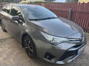 Grey Toyota Avensis 2018 in Riga, with an engine capacity of 1.80 L and mileage of 165 thousand km for 10450 €, photo 5 on AUTOMOTO.COM.LV