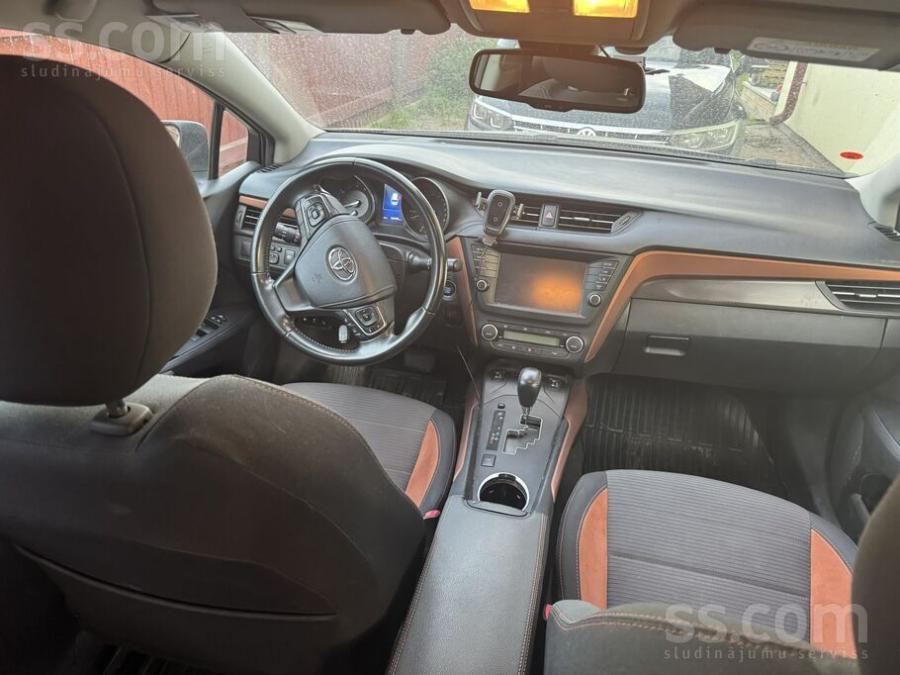 Grey Toyota Avensis 2018 in Riga, with an engine capacity of 1.80 L and mileage of 165 thousand km for 10450 €, photo 6 on AUTOMOTO.COM.LV