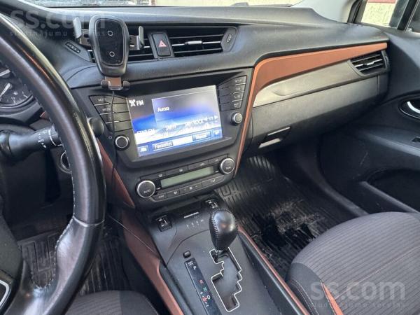 Серый Тойота Авенсис 2018 в Рига, объемом двигателя 1.80 л и пробегом 165 тыс. км за 10450 €, фото 8 на AUTOMOTO.COM.LV