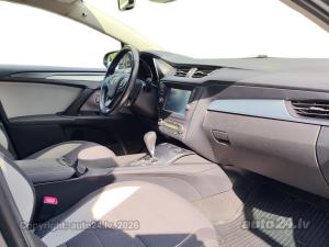 Серый Тойота Авенсис 2018 в Таллин, объемом двигателя 1.80 л и пробегом 143 тыс. км за 14995 €, фото 7 на AUTOMOTO.COM.LV