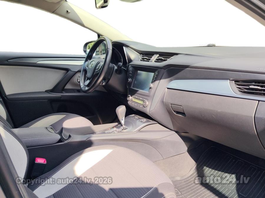 Серый Тойота Авенсис 2018 в Таллин, объемом двигателя 1.80 л и пробегом 143 тыс. км за 14995 €, фото 7 на AUTOMOTO.COM.LV