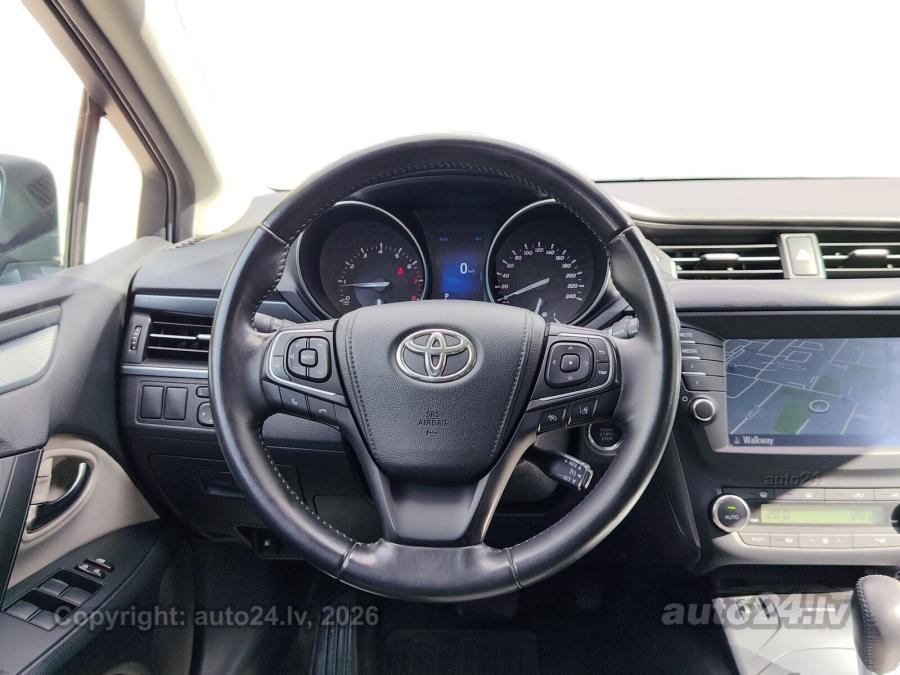 Серый Тойота Авенсис 2018 в Таллин, объемом двигателя 1.80 л и пробегом 143 тыс. км за 14995 €, фото 10 на AUTOMOTO.COM.LV