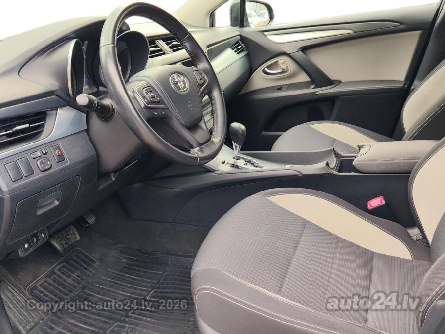 Серый Тойота Авенсис 2018 в Таллин, объемом двигателя 1.80 л и пробегом 143 тыс. км за 14995 €, фото 12 на AUTOMOTO.COM.LV