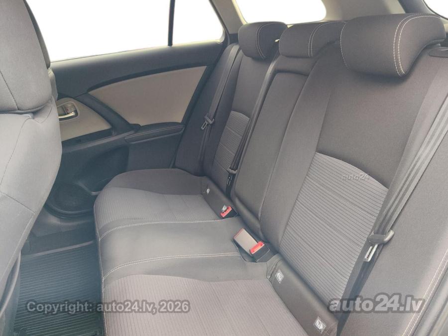 Серый Тойота Авенсис 2018 в Таллин, объемом двигателя 1.80 л и пробегом 143 тыс. км за 14995 €, фото 20 на AUTOMOTO.COM.LV