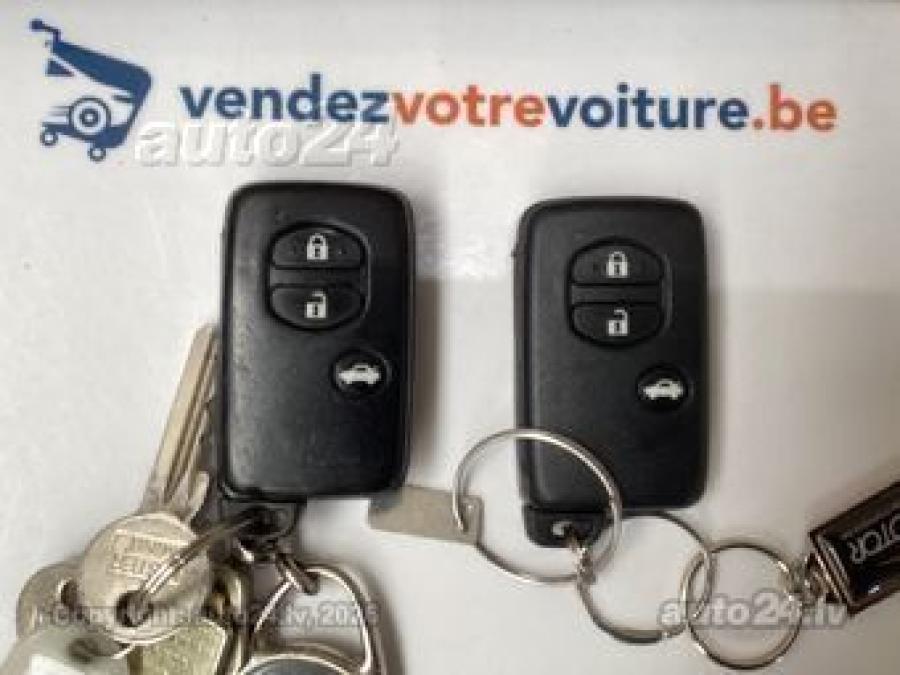 Серый Тойота Авенсис 2018 в Таллин, объемом двигателя 1.60 л и пробегом 174 тыс. км за 9999 €, фото 15 на AUTOMOTO.COM.LV