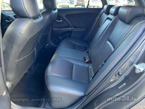 Серый Тойота Авенсис 2018 в Таллин, объемом двигателя 1.80 л и пробегом 118 тыс. км за 14500 €, фото 11 на AUTOMOTO.COM.LV