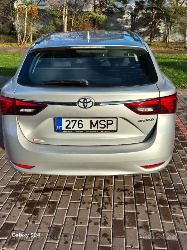 Pelēks Toyota Avensis 2019 Tallina, ar dzinēja tilpumu 1.80 L un nobraukumu 115 tūkst. km par 14300 €, foto 3 vietnē AUTOMOTO.COM.LV