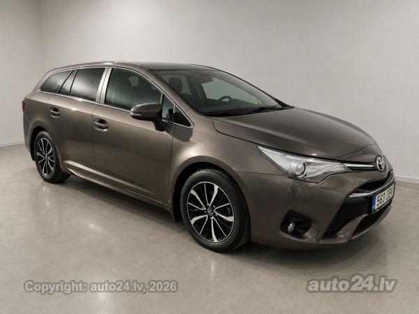Grey Toyota Avensis 2019 in Tallinn, with an engine capacity of 1.80 L and mileage of 165 thousand km for 13494 €, photo 1 on AUTOMOTO.COM.LV