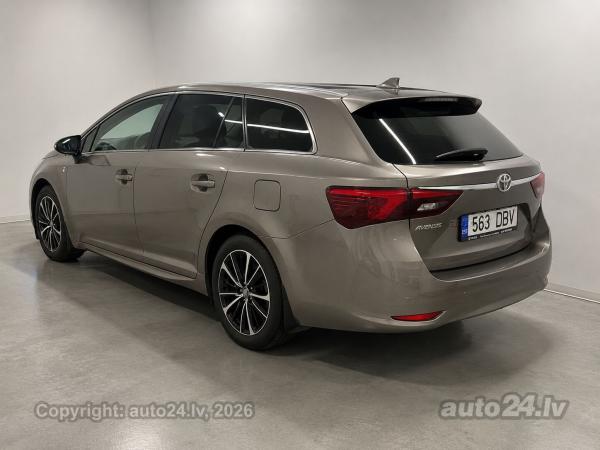 Grey Toyota Avensis 2019 in Tallinn, with an engine capacity of 1.80 L and mileage of 165 thousand km for 13494 €, photo 3 on AUTOMOTO.COM.LV