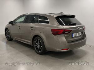 Серый Тойота Авенсис 2019 в Таллин, объемом двигателя 1.80 л и пробегом 165 тыс. км за 13494 €, фото 4 на AUTOMOTO.COM.LV