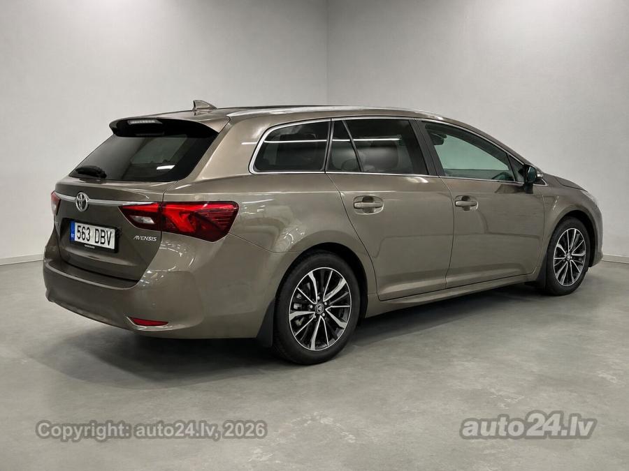 Серый Тойота Авенсис 2019 в Таллин, объемом двигателя 1.80 л и пробегом 165 тыс. км за 13494 €, фото 5 на AUTOMOTO.COM.LV