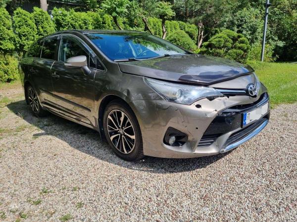 Серый Тойота Авенсис 2019 в Алитус, объемом двигателя 1.80 л и пробегом 132 тыс. км за 8900 €, фото 3 на AUTOMOTO.COM.LV