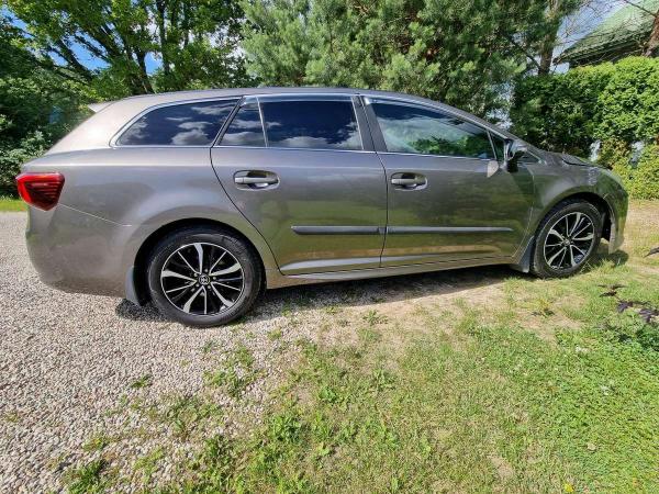 Серый Тойота Авенсис 2019 в Алитус, объемом двигателя 1.80 л и пробегом 132 тыс. км за 8900 €, фото 5 на AUTOMOTO.COM.LV