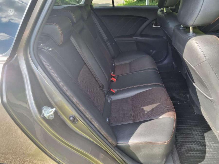 Серый Тойота Авенсис 2019 в Алитус, объемом двигателя 1.80 л и пробегом 132 тыс. км за 8900 €, фото 16 на AUTOMOTO.COM.LV