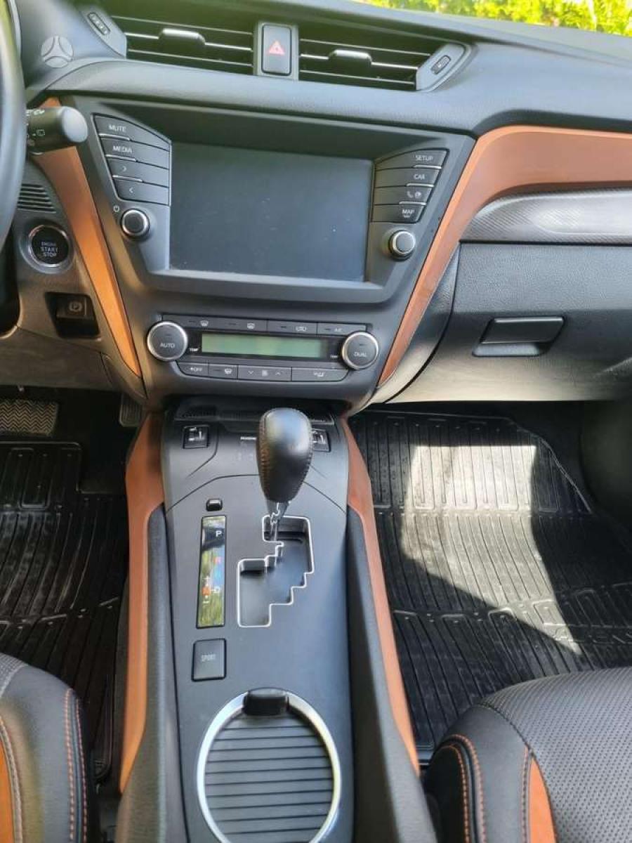 Серый Тойота Авенсис 2019 в Алитус, объемом двигателя 1.80 л и пробегом 132 тыс. км за 8900 €, фото 17 на AUTOMOTO.COM.LV