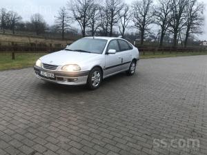 Toyota Avensis 2000 Valmiera, ar dzinēja tilpumu 2.00 L un nobraukumu 230 tūkst. km par 980 €, foto 2 vietnē AUTOMOTO.COM.LV