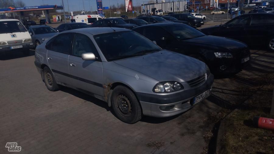 Toyota Avensis 2000 in Klaipeda, with an engine capacity of 2.00 L and mileage of 350 thousand km for 1150 €, photo 6 on AUTOMOTO.COM.LV
