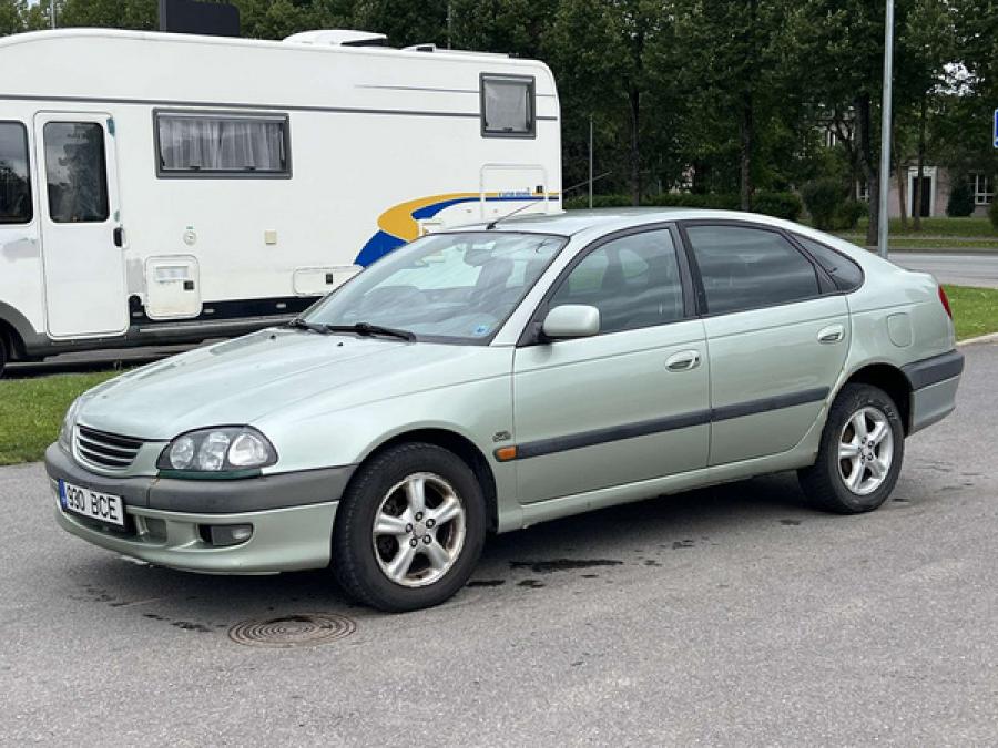 Тойота Авенсис 2000 в Нарва, объемом двигателя 2.00 л и пробегом 281 тыс. км за 999 €, фото 1 на AUTOMOTO.COM.LV
