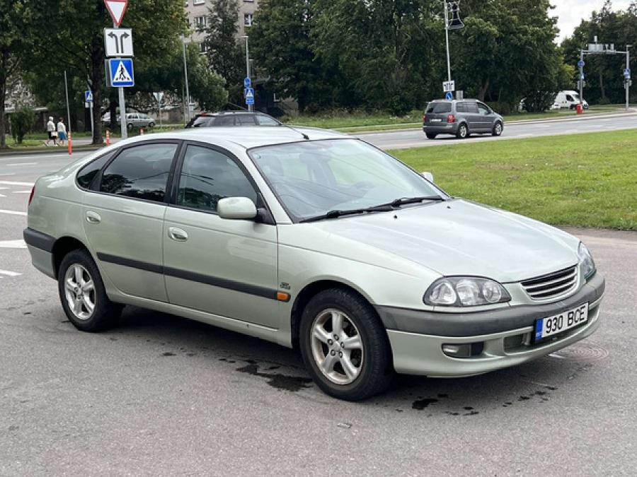 Тойота Авенсис 2000 в Нарва, объемом двигателя 2.00 л и пробегом 281 тыс. км за 999 €, фото 3 на AUTOMOTO.COM.LV
