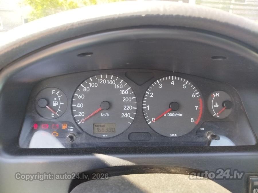 Тойота Авенсис 2002 в Таллин, объемом двигателя 1.60 л и пробегом 166 тыс. км за 800 €, фото 5 на AUTOMOTO.COM.LV