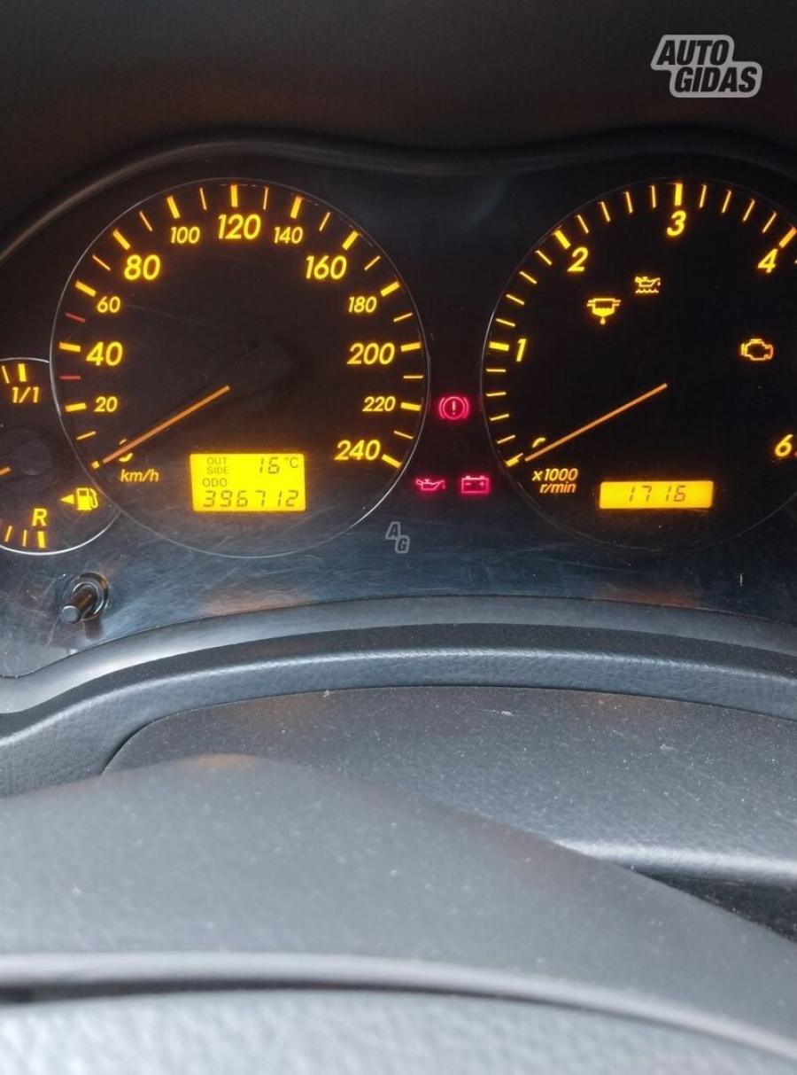 Тойота Авенсис 2003 в Паневежис, объемом двигателя 2.00 л и пробегом 397 тыс. км за 1100 €, фото 3 на AUTOMOTO.COM.LV