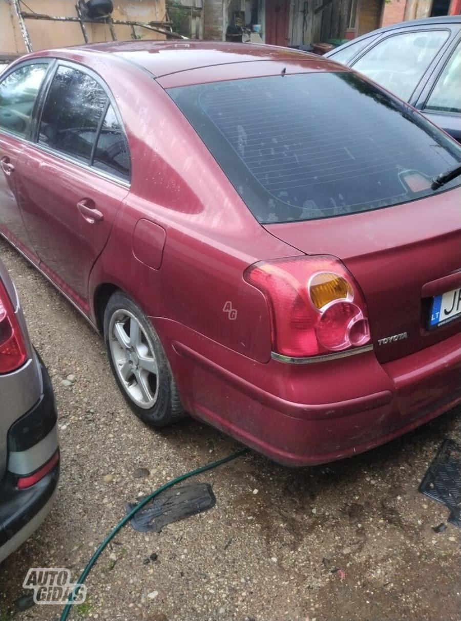 Тойота Авенсис 2003 в Паневежис, объемом двигателя 2.00 л и пробегом 397 тыс. км за 1100 €, фото 6 на AUTOMOTO.COM.LV