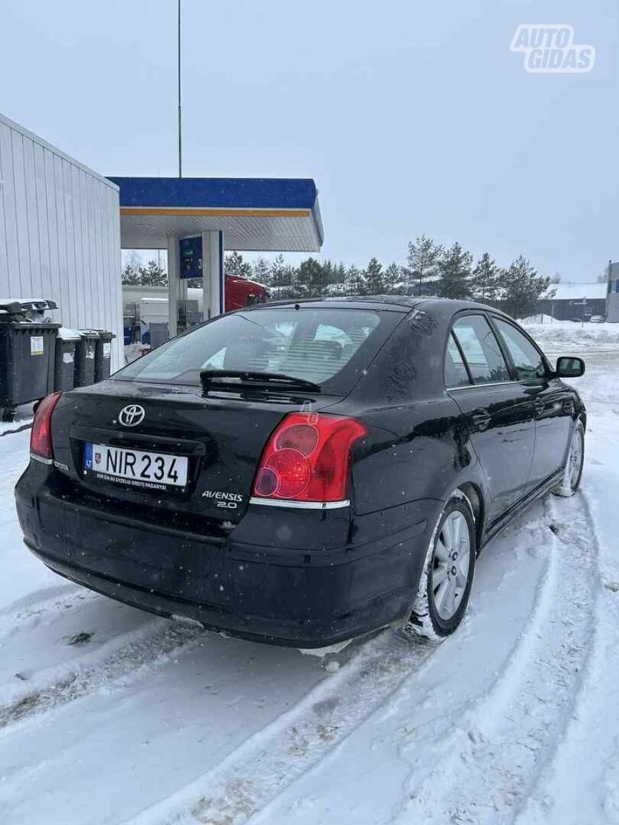Toyota Avensis 2004 Šilalė, ar dzinēja tilpumu 2.00 L un nobraukumu 260 tūkst. km par 1500 €, foto 3 vietnē AUTOMOTO.COM.LV