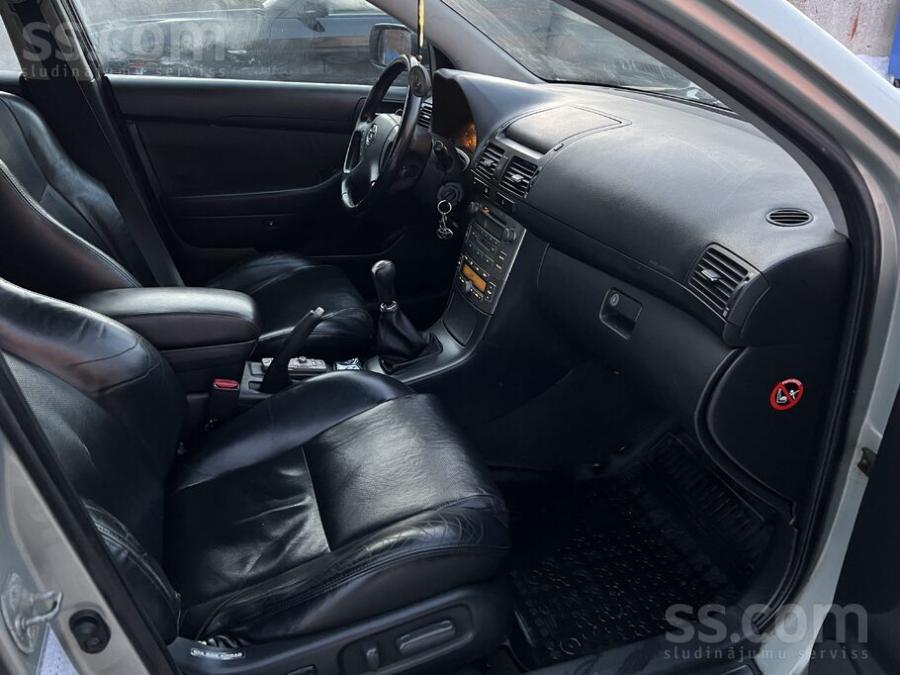 Тойота Авенсис 2004 в Рига, объемом двигателя 2.00 л и пробегом 310 тыс. км за 1550 €, фото 7 на AUTOMOTO.COM.LV