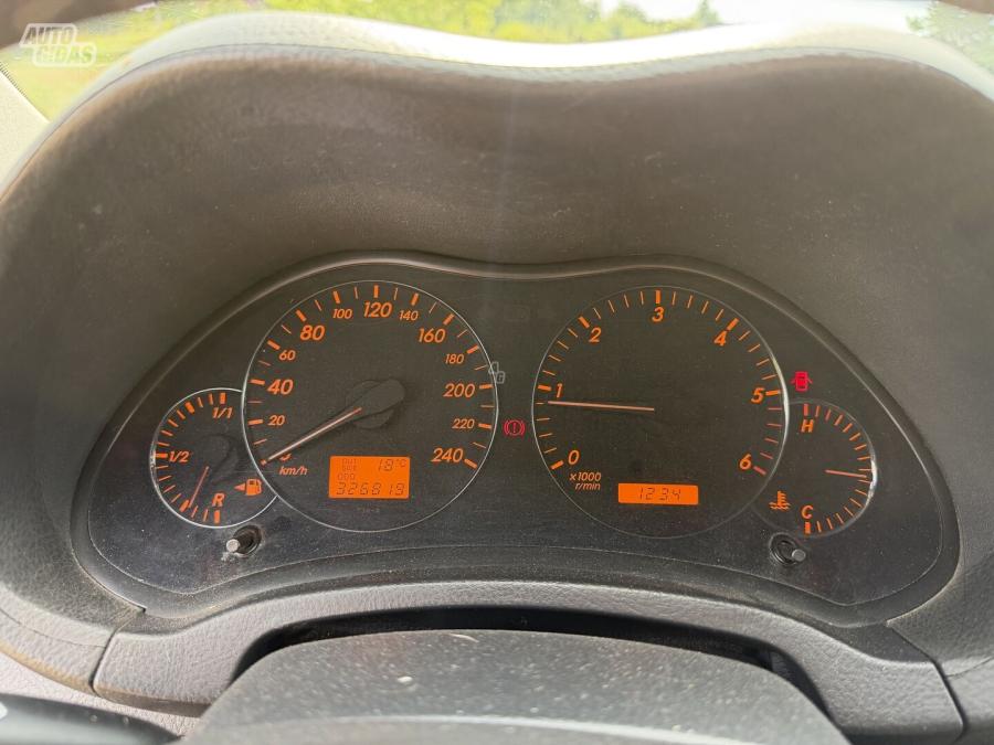 Тойота Авенсис 2004 в Укмерге, объемом двигателя 2.00 л и пробегом 327 тыс. км за 900 €, фото 12 на AUTOMOTO.COM.LV