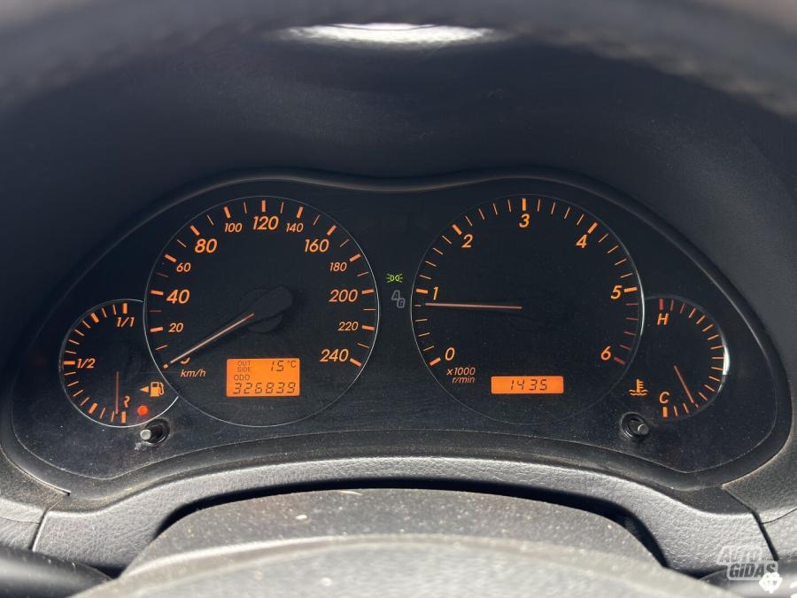 Тойота Авенсис 2004 в Укмерге, объемом двигателя 2.00 л и пробегом 327 тыс. км за 880 €, фото 13 на AUTOMOTO.COM.LV