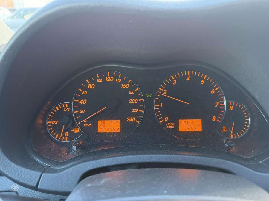 Тойота Авенсис 2004 в Мариямполе, объемом двигателя 1.76 л и пробегом 223 тыс. км за 1950 €, фото 12 на AUTOMOTO.COM.LV