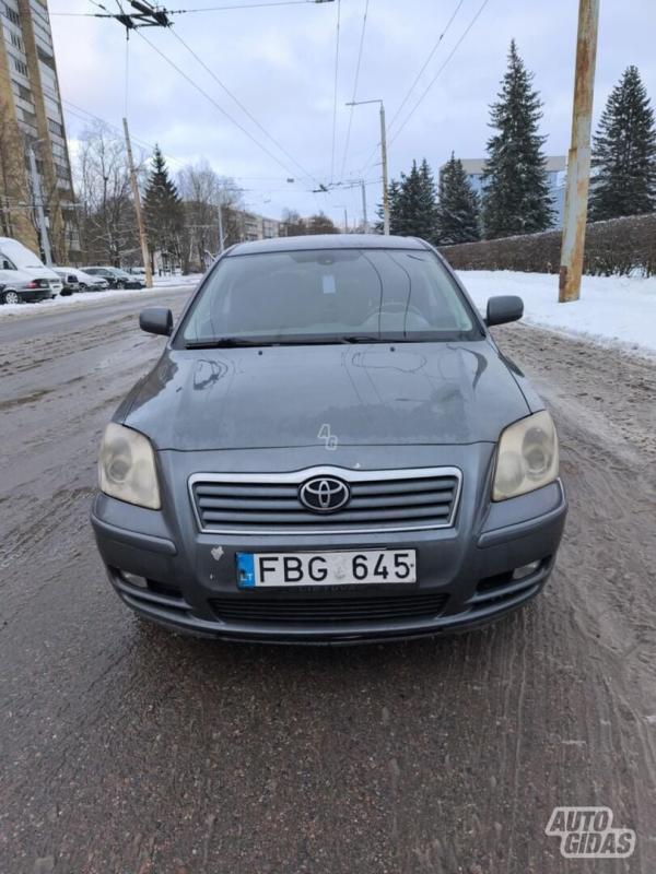 Toyota Avensis 2005 in Vilnius, with an engine capacity of 2.00 L and mileage of 345 thousand km for 1000 €, photo 3 on AUTOMOTO.COM.LV