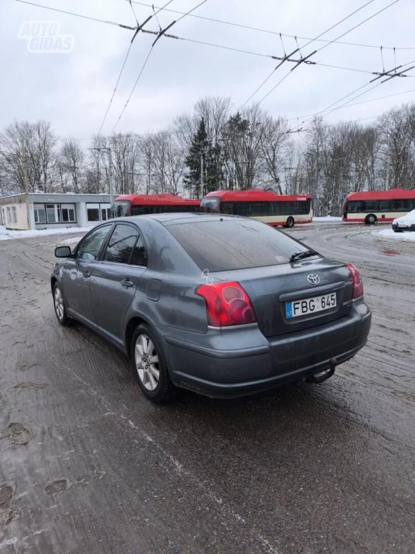 Toyota Avensis 2005 in Vilnius, with an engine capacity of 2.00 L and mileage of 345 thousand km for 1000 €, photo 4 on AUTOMOTO.COM.LV