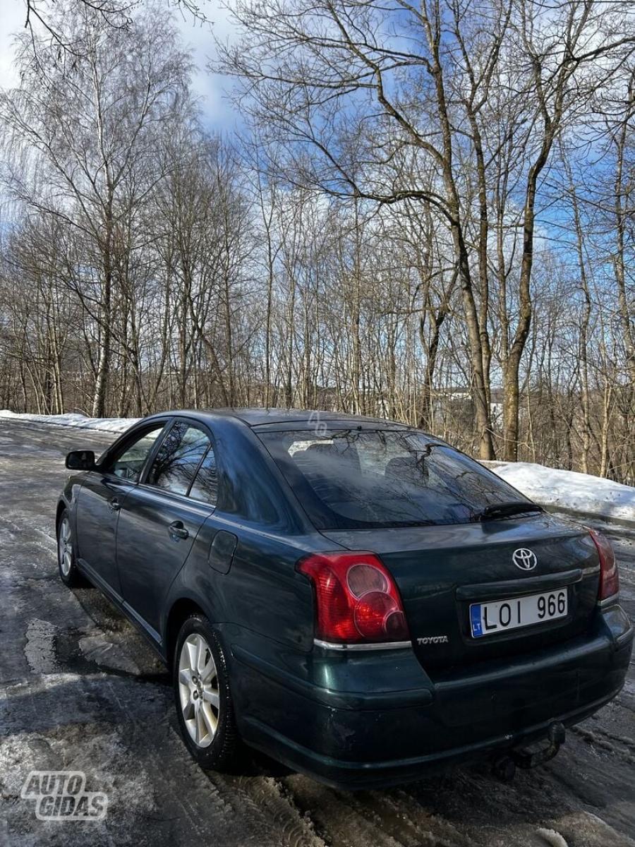 Toyota Avensis 2005 in Vilnius, with an engine capacity of 2.00 L and mileage of 440 thousand km for 1250 €, photo 2 on AUTOMOTO.COM.LV