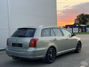 Toyota Avensis 2005 in Utena, with an engine capacity of 2.00 L and mileage of 492 thousand km for 1990 €, photo 13 on AUTOMOTO.COM.LV