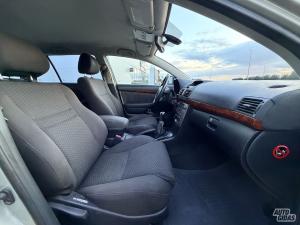 Toyota Avensis 2005 in Utena, with an engine capacity of 2.00 L and mileage of 492 thousand km for 1990 €, photo 23 on AUTOMOTO.COM.LV