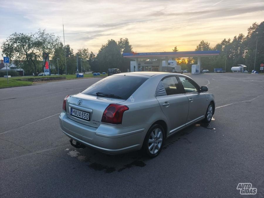 Toyota Avensis 2005 Varėna, ar dzinēja tilpumu 2.00 L un nobraukumu 330 tūkst. km par 950 €, foto 5 vietnē AUTOMOTO.COM.LV