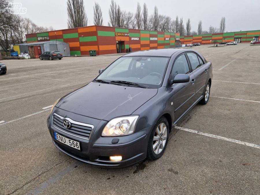 Toyota Avensis 2006 in Klaipeda, with an engine capacity of 2.20 L and mileage of 290 thousand km for 2200 €, photo 1 on AUTOMOTO.COM.LV