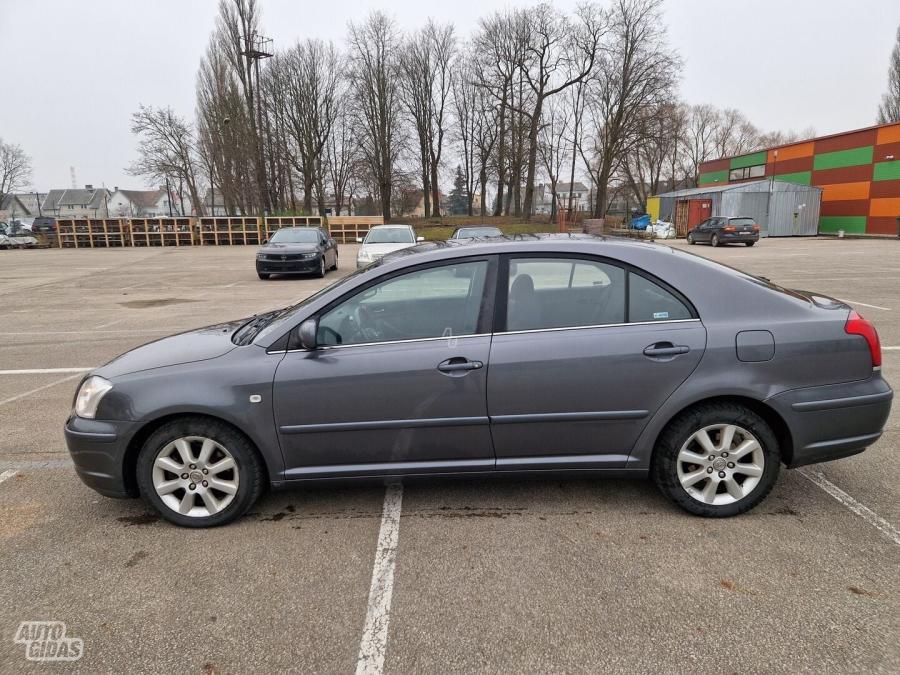 Toyota Avensis 2006 in Klaipeda, with an engine capacity of 2.20 L and mileage of 290 thousand km for 2200 €, photo 7 on AUTOMOTO.COM.LV